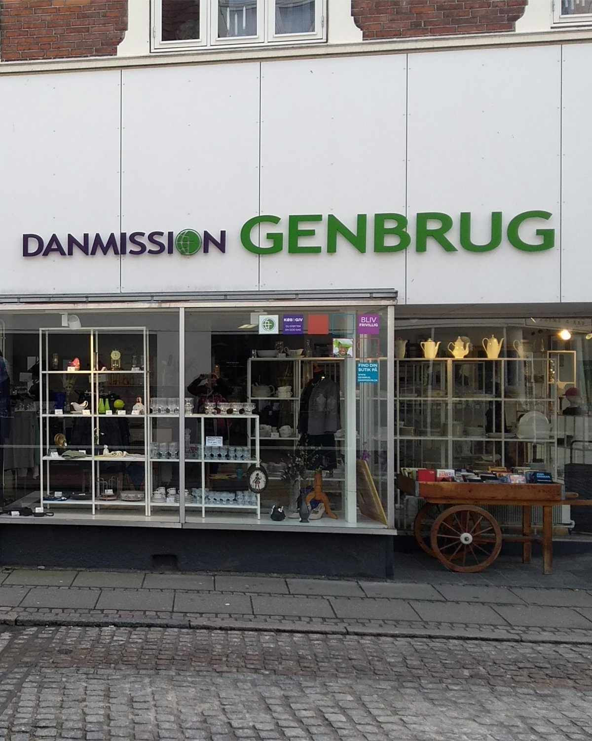 Danmission Genbrug Nykøbing Falster - Se vores genbrugsbutik